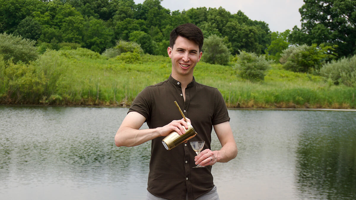 Meet the Mixologist: Jason Holmes from @jason_._holmes - Casual Mixologist